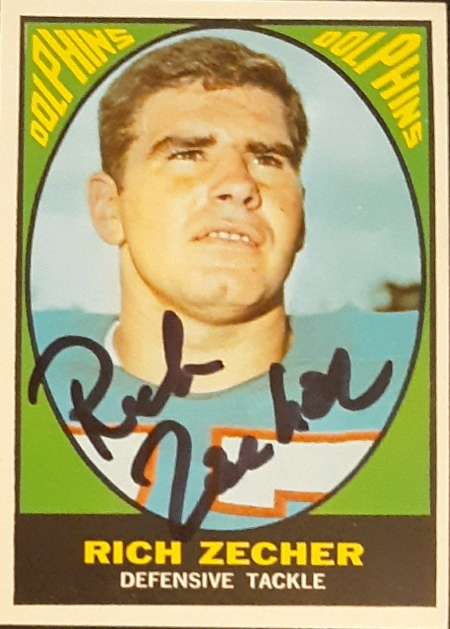 Collecting NFL autographs through the mail - Sports Collectors Digest