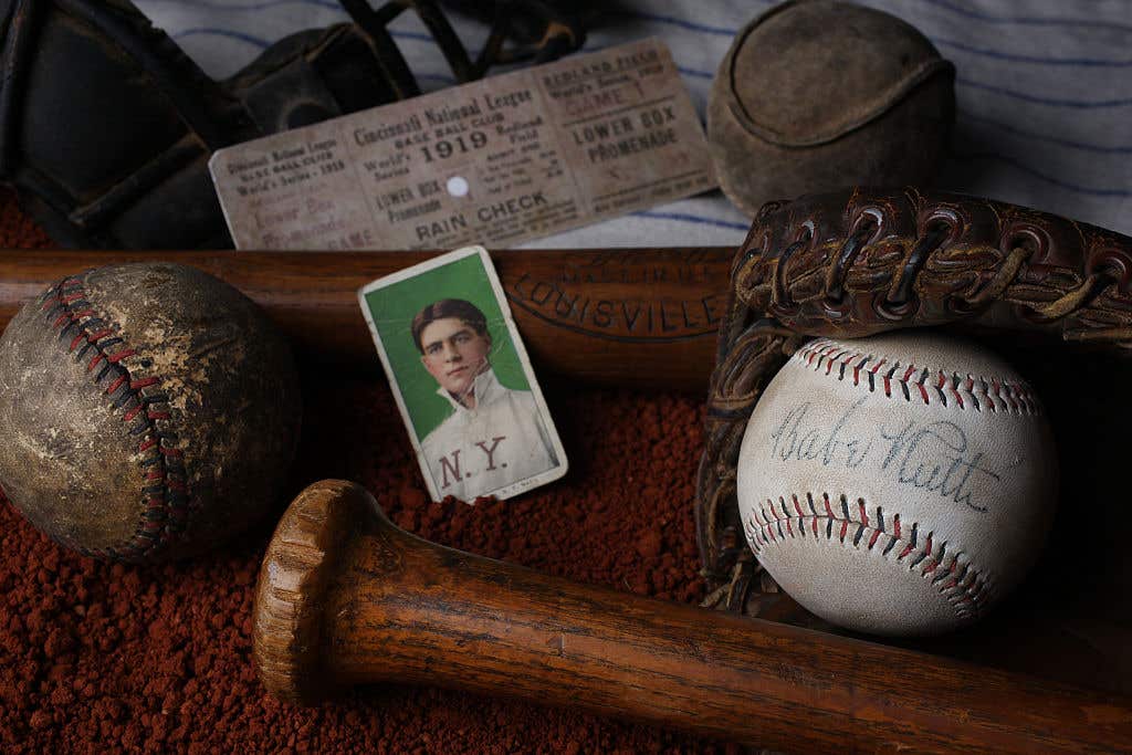 Tuff Stuff Price Guides for sports cards and memorabilia - Sports ...