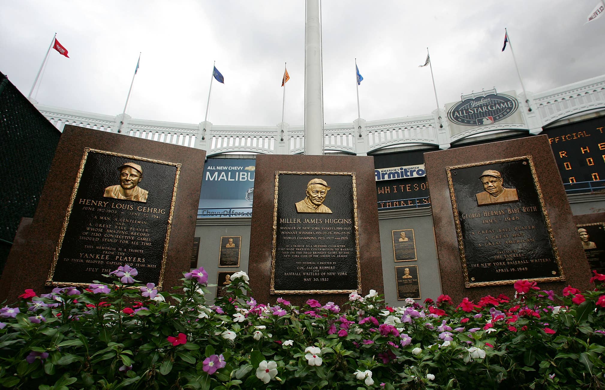 HALLOWED GROUND: Monument Park, New York Yankees Museum honor greatest ...