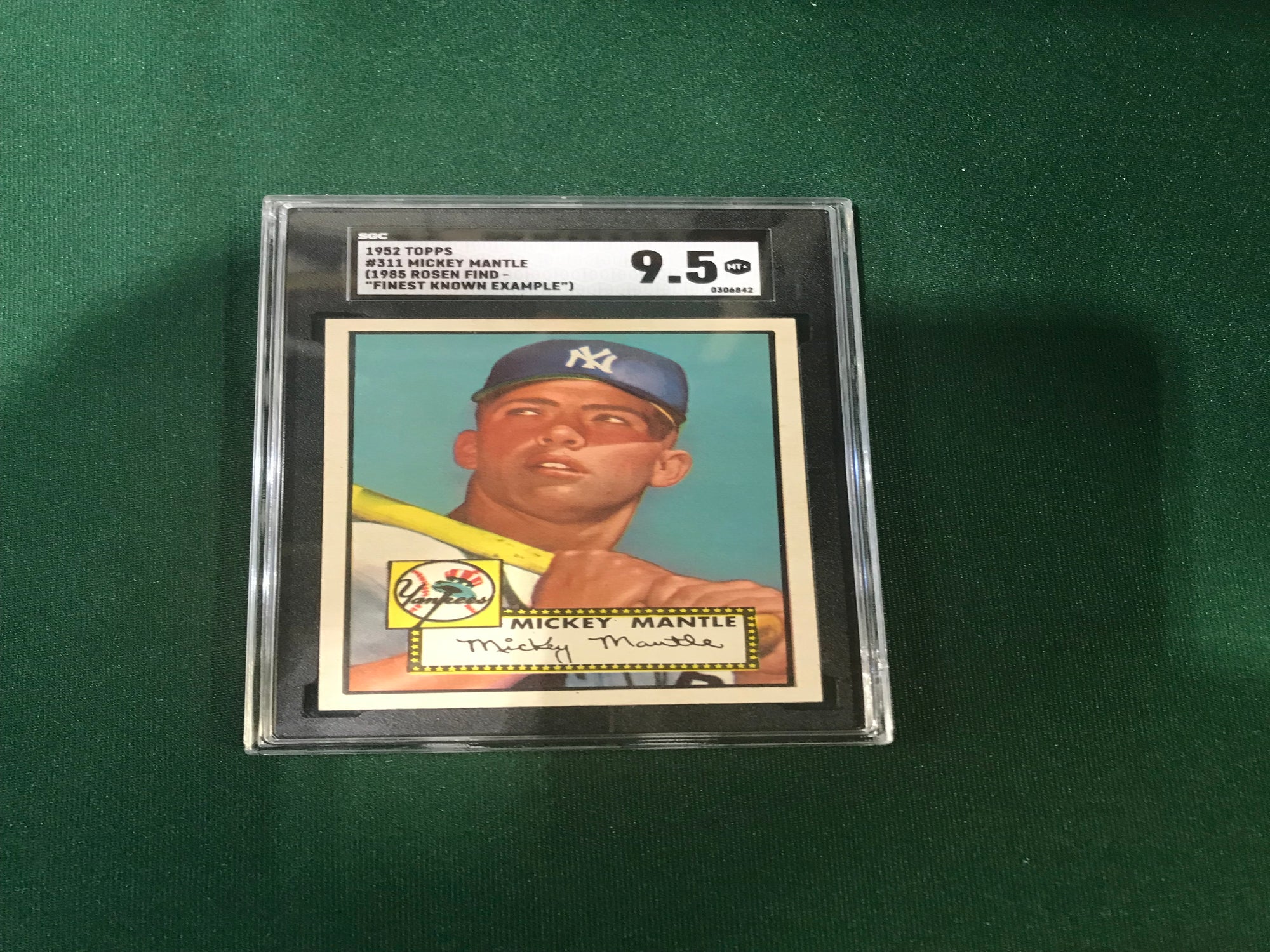 Topps 1952 Mickey Mantle card with 9.5 grade expected to break sports ...