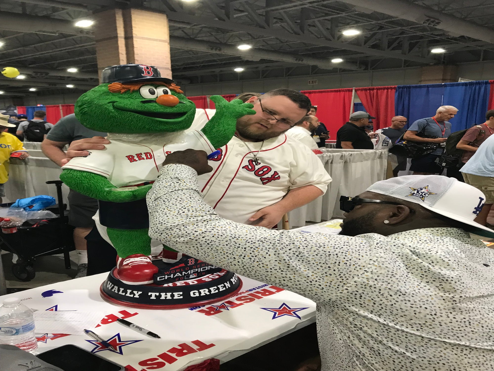 Big Papi a big hit at The National - Sports Collectors Digest