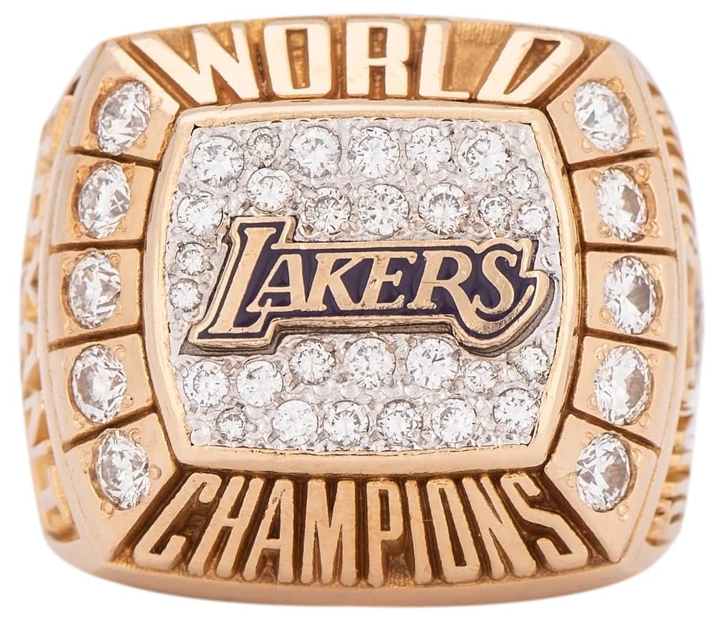 NBA championship ring Kobe Bryant gifted to his father up for bid at Goldin