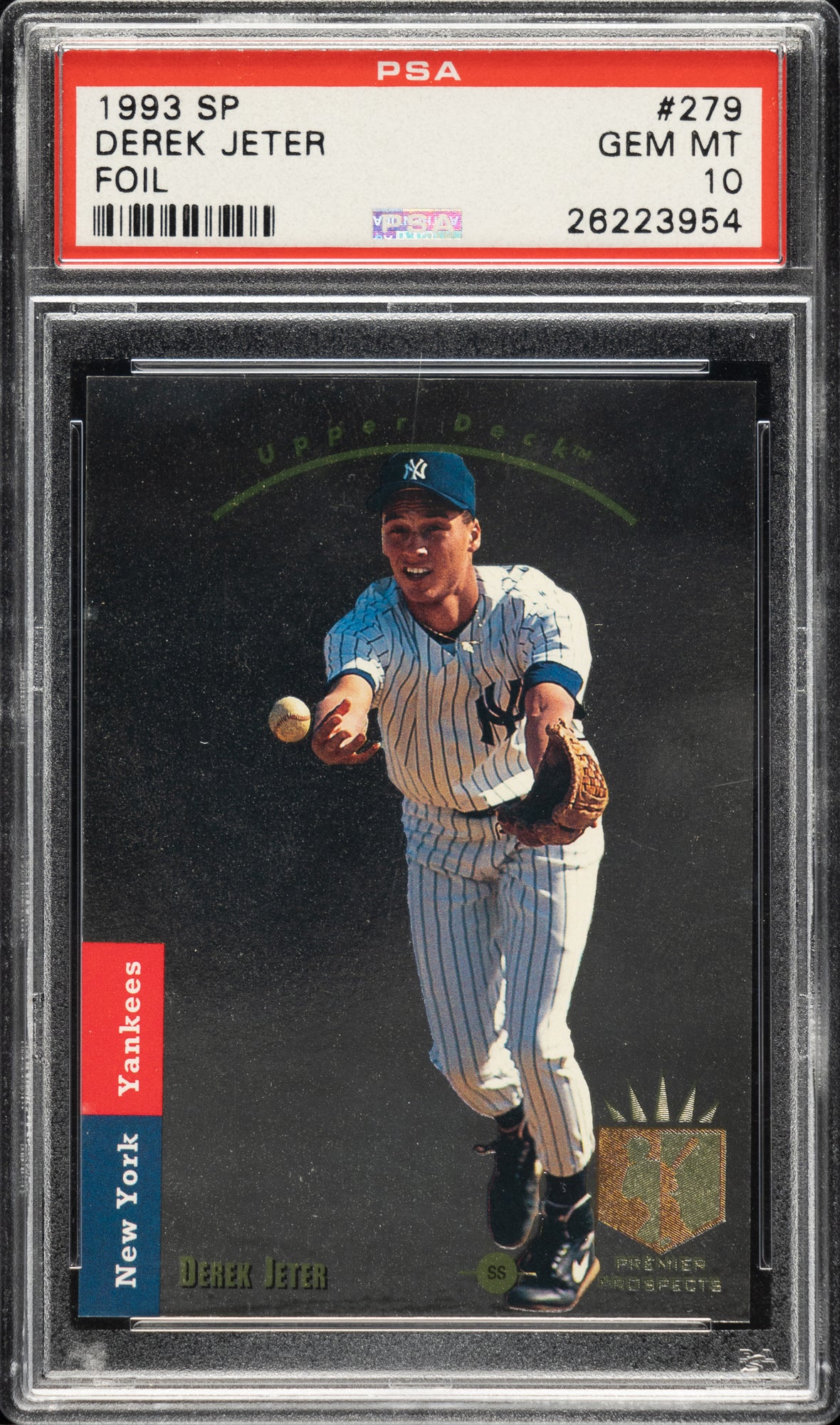 Hank Aaron, Derek Jeter rookie cards top $15.4 million REA auction