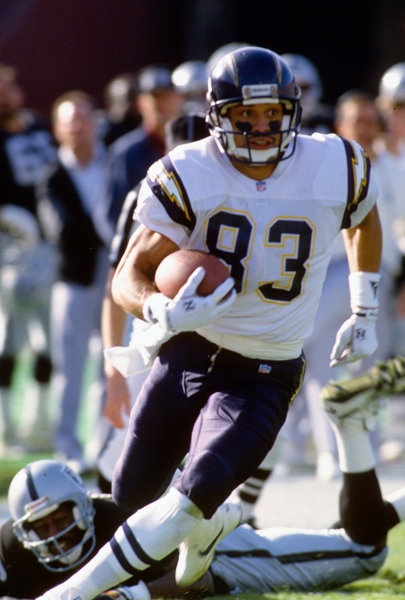 NFL great Anthony Miller talks collecting, sneaking into Super Bowl ...