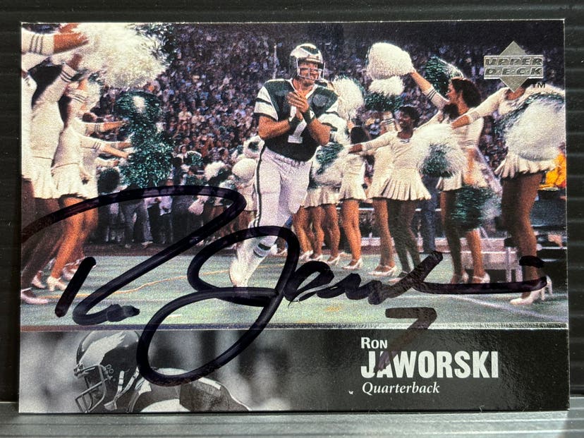 Autographs Archives - Sports Collectors Digest